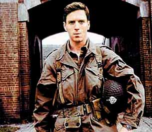 諾曼第大空降：溫特斯少校美國二戰傘兵嘯鷹師傳奇！二次世界大戰軍事影集真實主角病逝